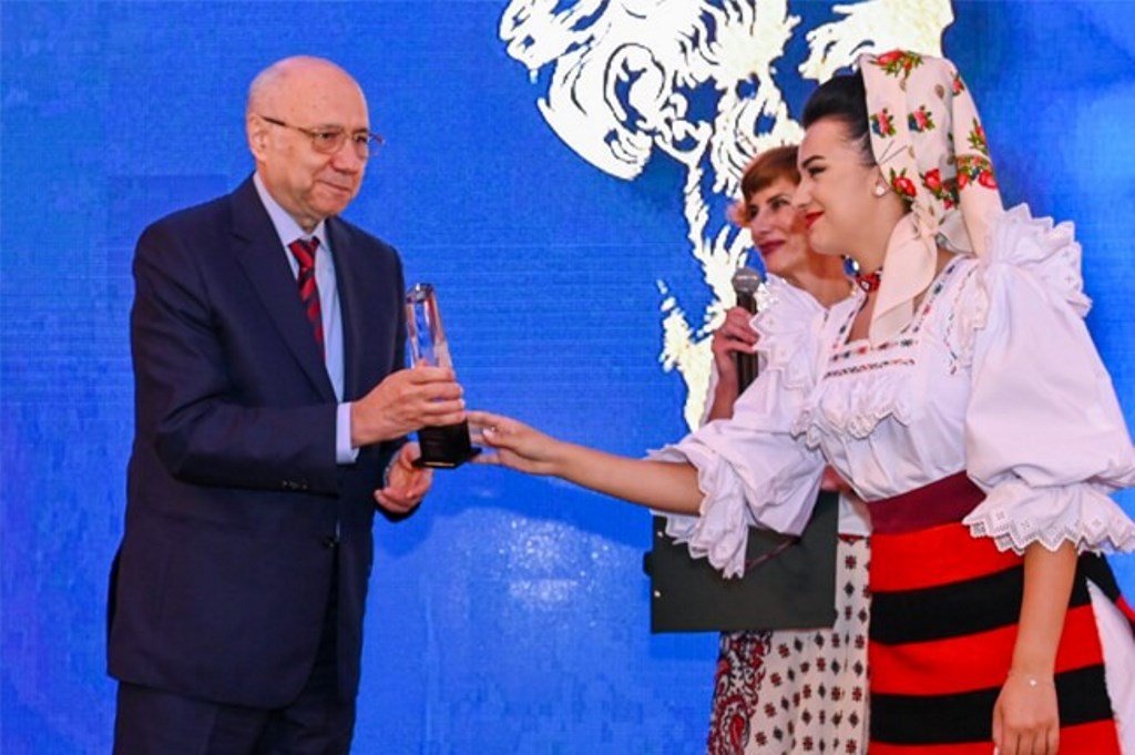 Părintele transplantului hepatic din România, prof. univ. dr. Irinel Popescu, Premiul pentru ...