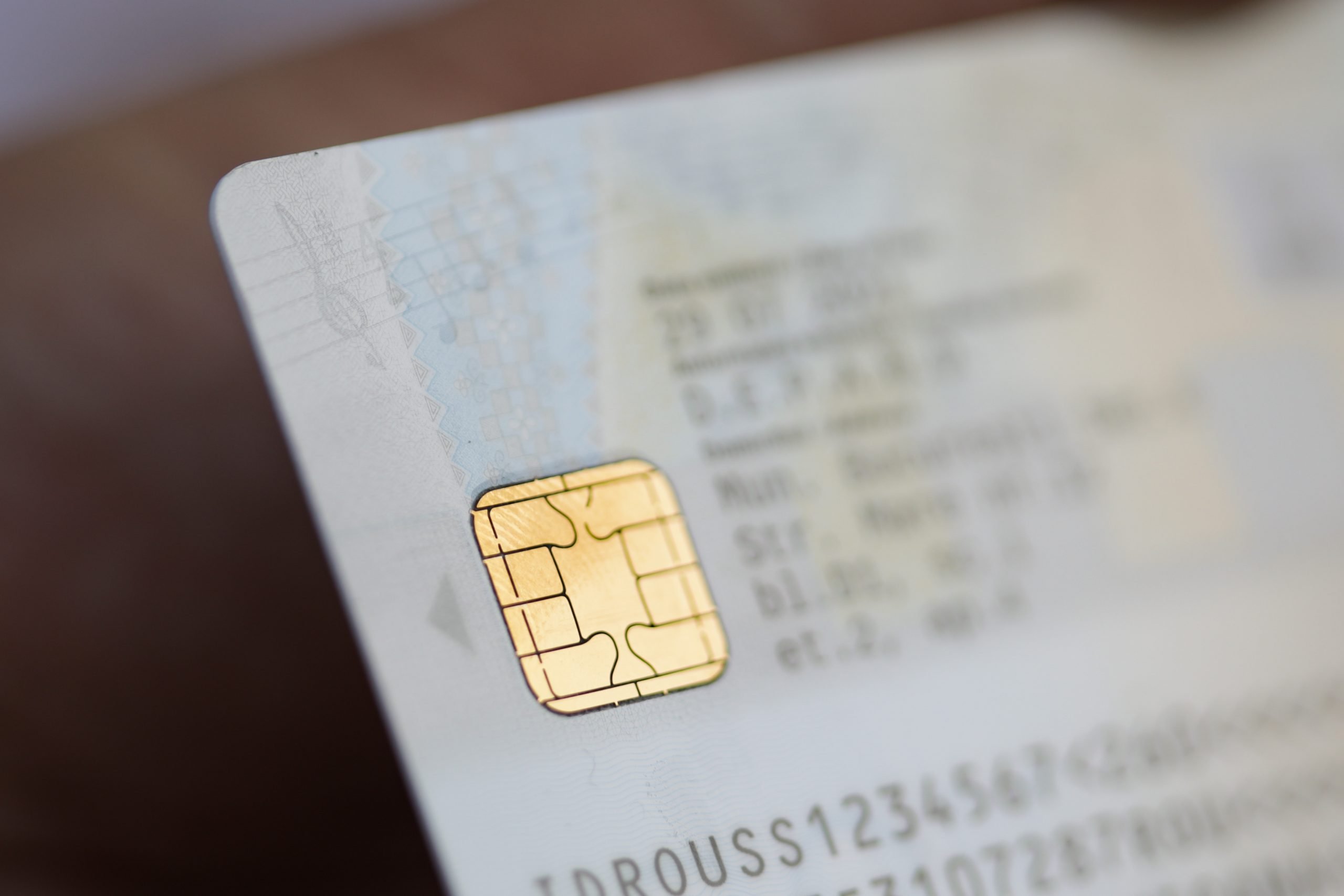 Sistemul pentru noile buletine electronice, în colaps