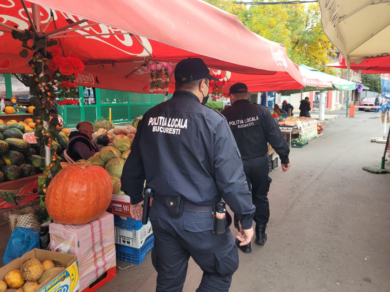 Razie de amploare a ANAF la Piața de legume și fructe Pucheni Razie de amploare a ANAF la Piața de legume și fructe Pucheni