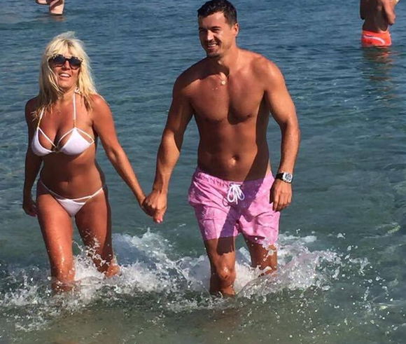 Logodnicul Elenei Udrea o imploră pe Renate Weber să-i scape iubita de închisoare