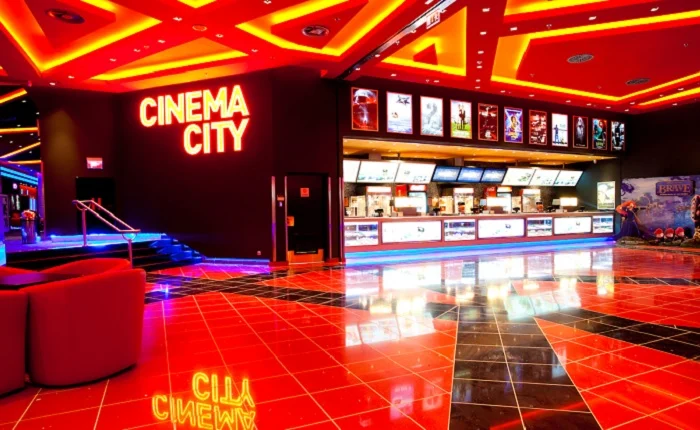 Creditorii vor să vândă lanţul de cinematografe Cinema City, prezent și ...