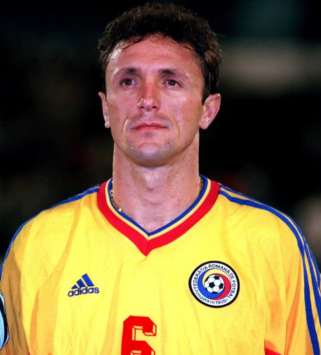 Mesaje și felicitări de 1 Decembrie. Ce au transmis Gică Popescu sau ...