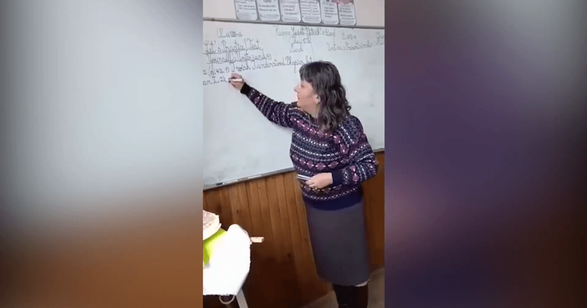 Profesoară folosită pe post de obiect sexual. De mai mulți elevi (VIDEO ...