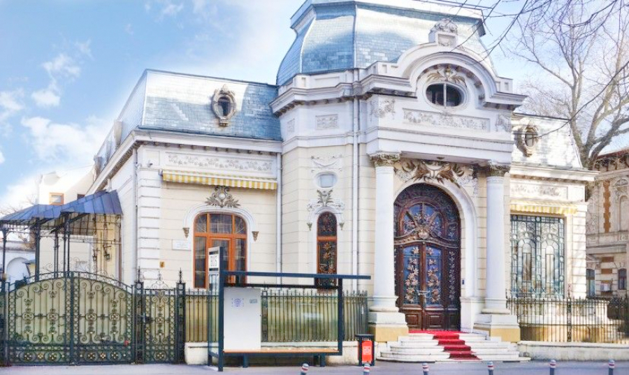 A fost scoasă la vânzare Casa „Auschnitt” din centrul Galațiului, care ...
