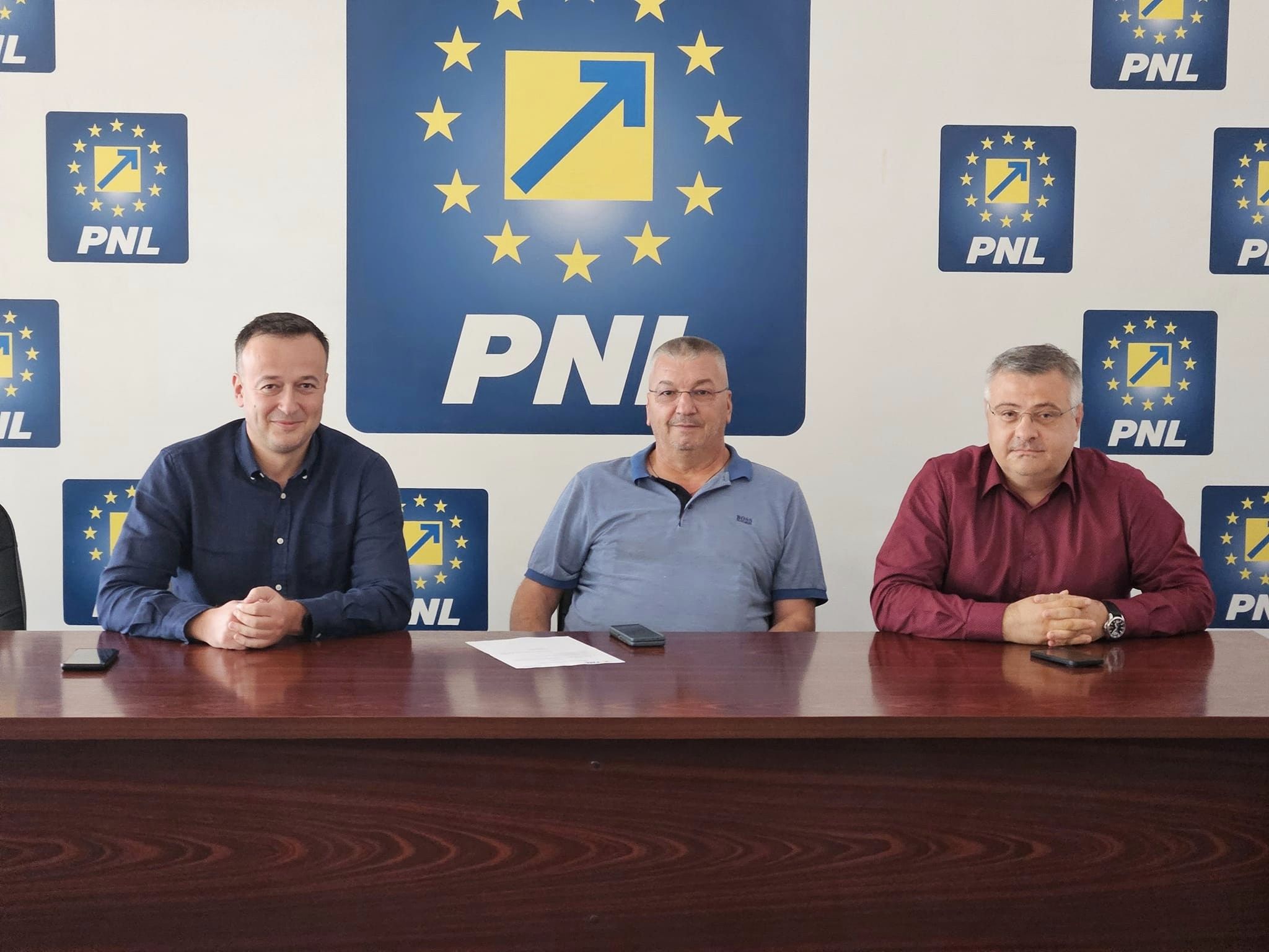 Membrii PMP se alătură PNL Buzău, consolidând partidul liberal. Un fost ...