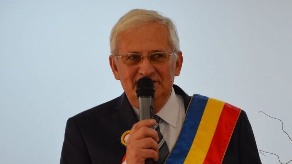 Noul lider al seniorilor PNL Prahova: „Să-mi sugă p...babele de la ...