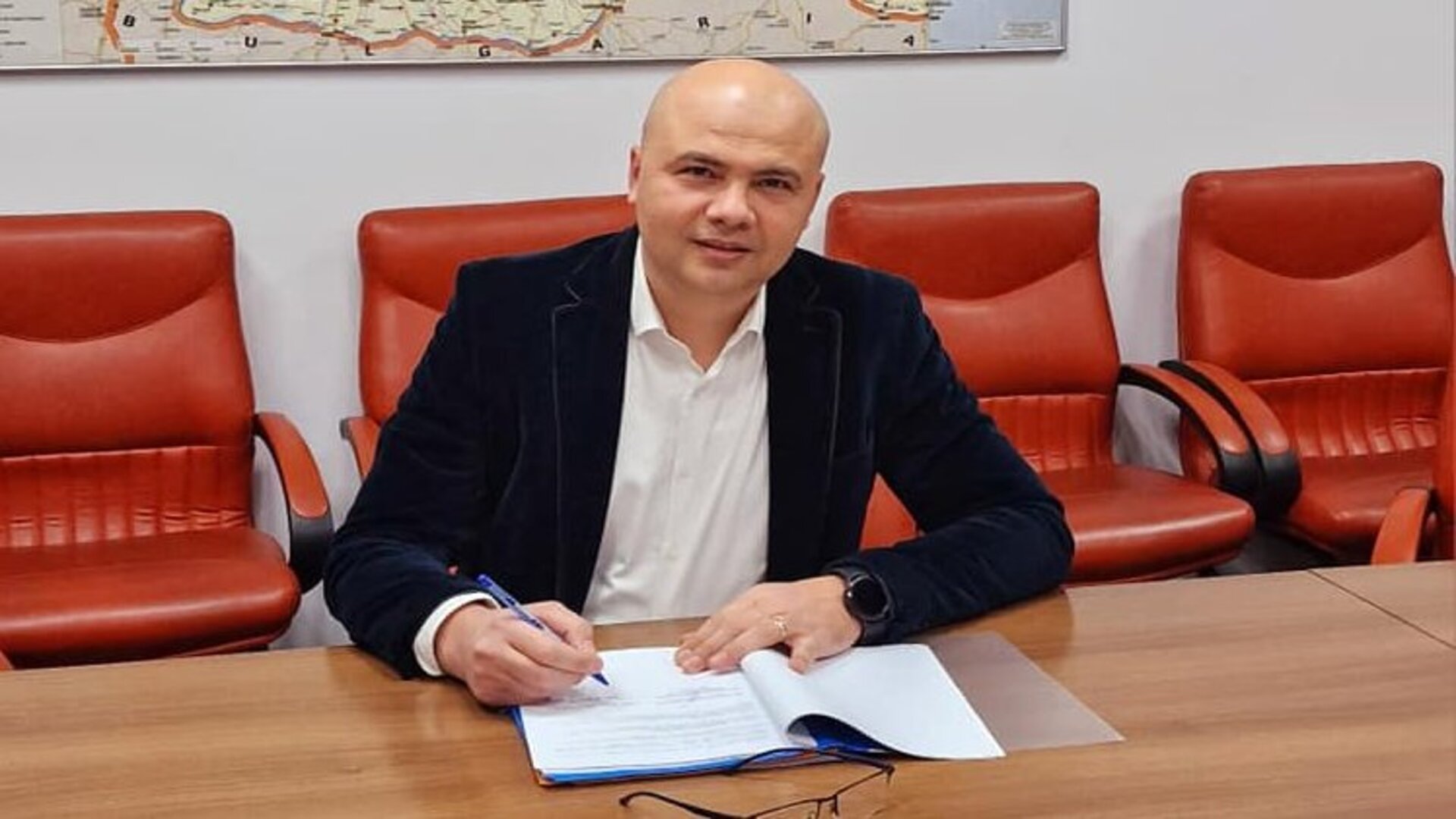 Primarul PSD din Simeria, Iulius Bedea, comportament huliganic cu un ...