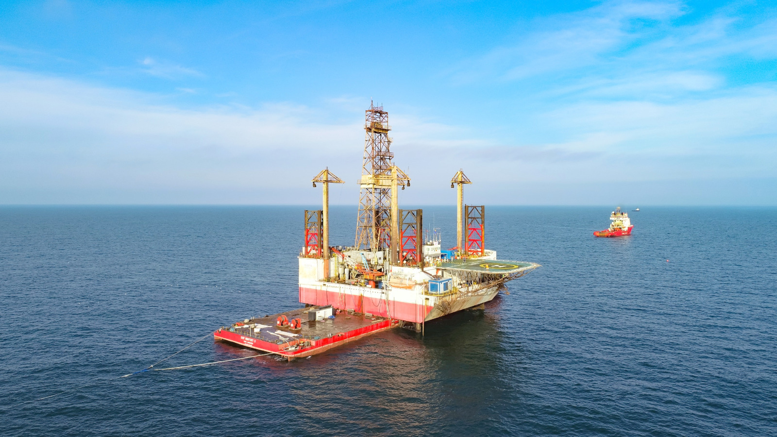 În anii 80, România extrăgea petrol din Marea Neagră. Istoria celor 7 ...