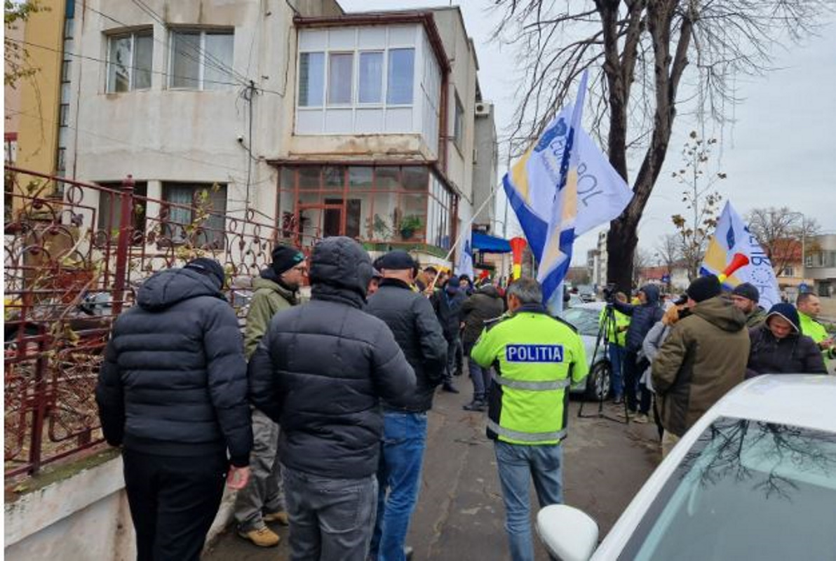 Militarii, poliţiştii şi poliţiştii de penitenciare, plătiţi din nou ...