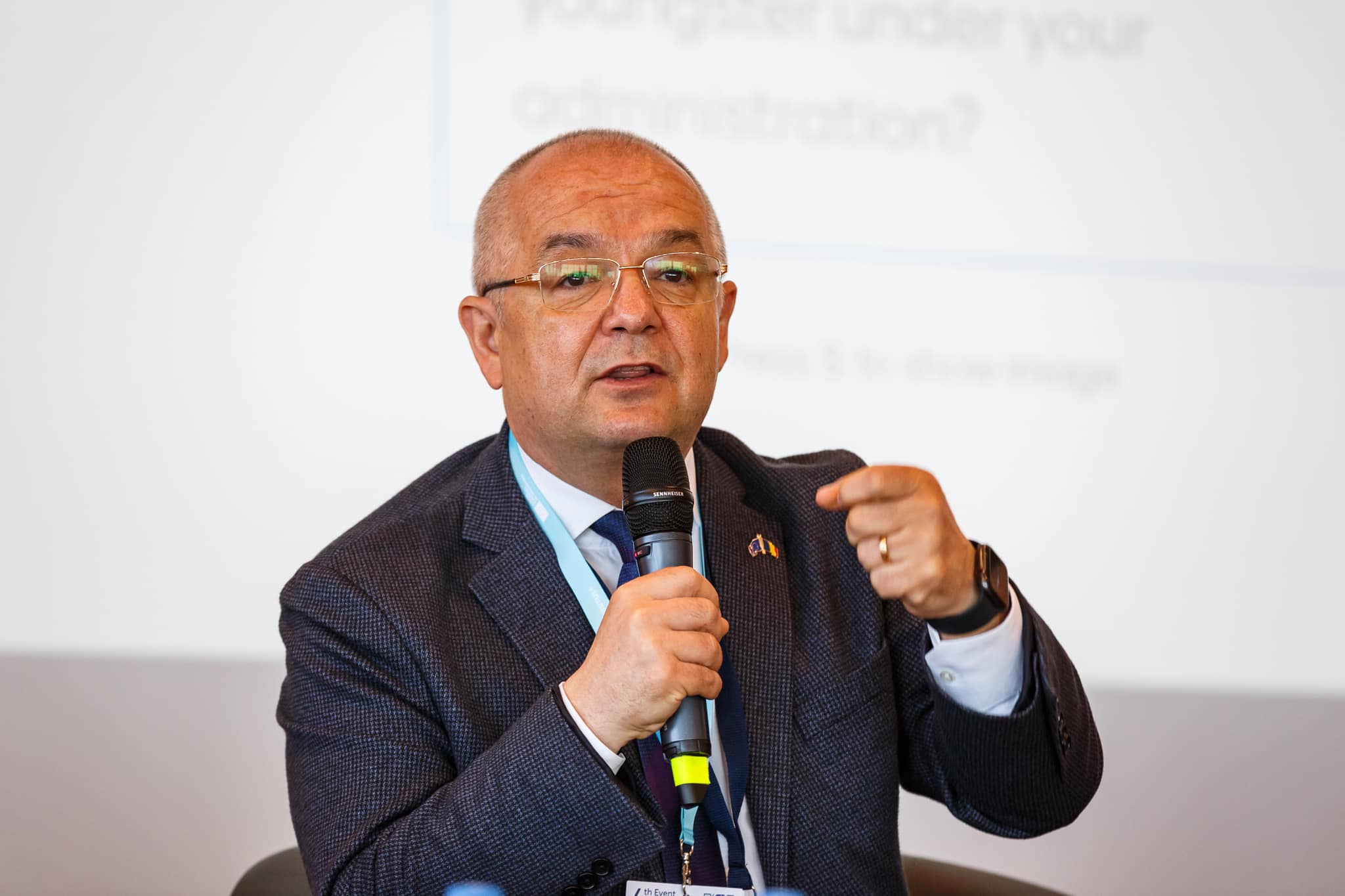 „AUR nu vă va aduce decât deziluzie!” – Emil Boc se adresează ...