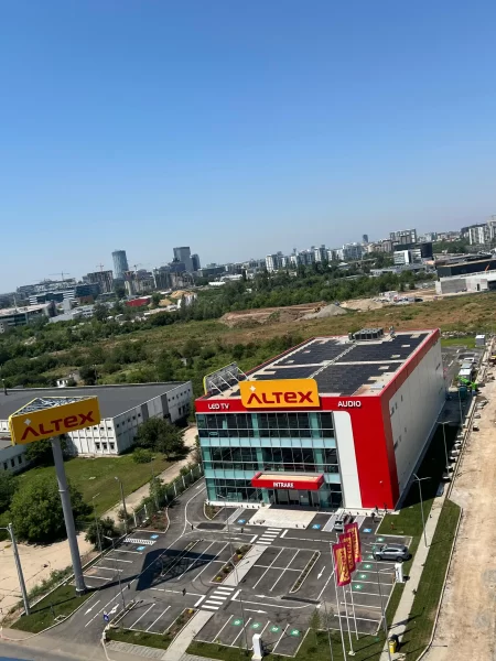 Altex a deschis oficial un super mall de tehnologie în Pipera Nord
