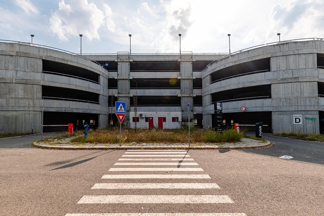 Parcarea supraterană de la Arena Națională se reface