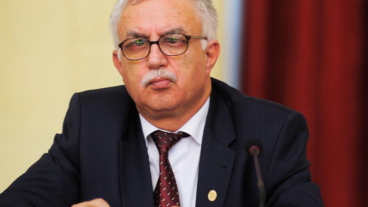 Augustin Zegrean: Referendumul dorit de Nicușor Dan necesită secții ...