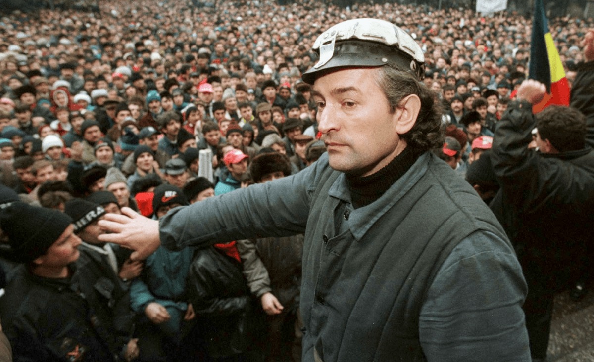 Circul electoral al unui dinozaur expirat: Miron Cozma face scandal