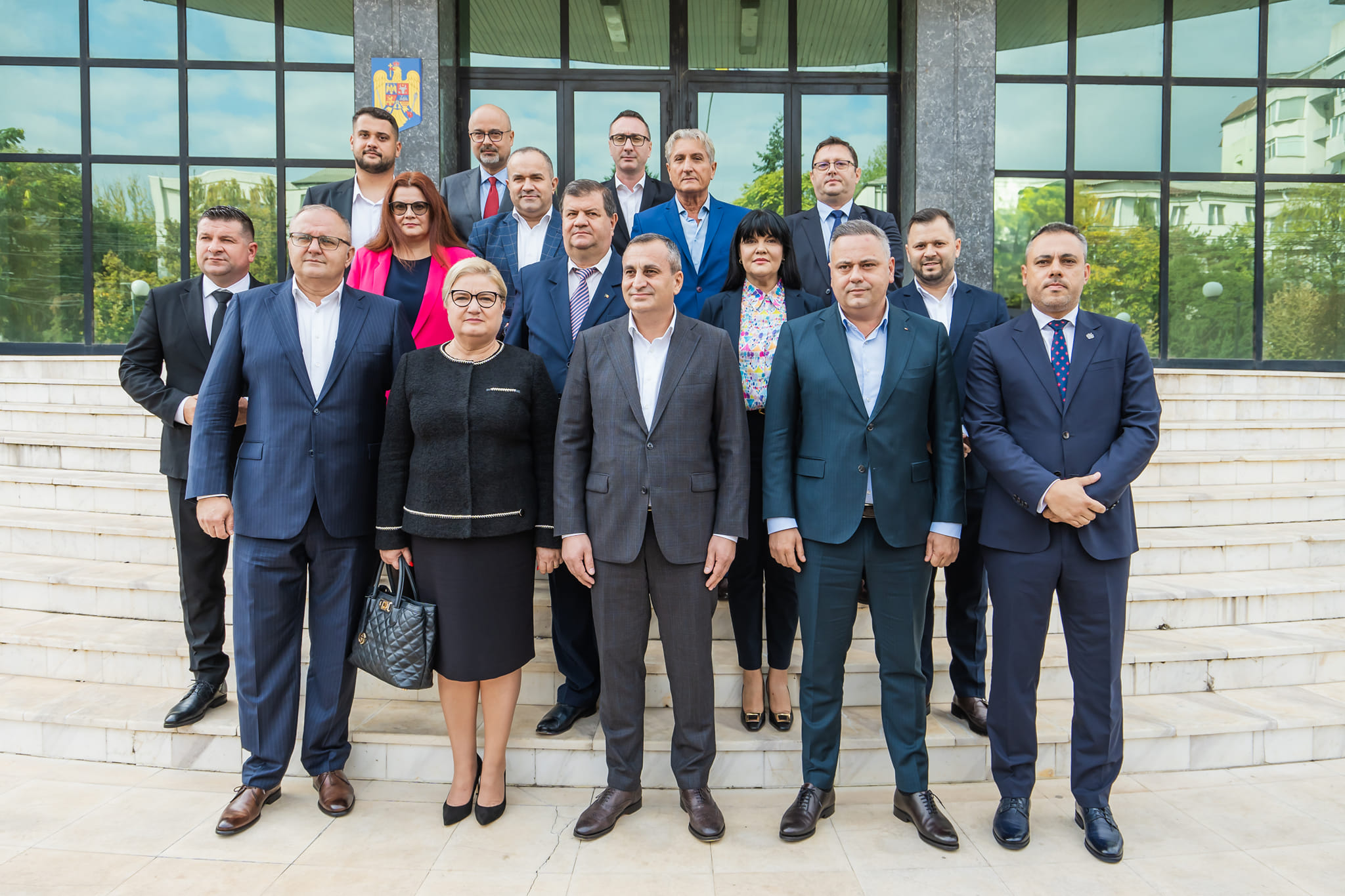 PSD Olt a depus candidaturile pentru Parlament. Marius Oprescu: „Suntem ...