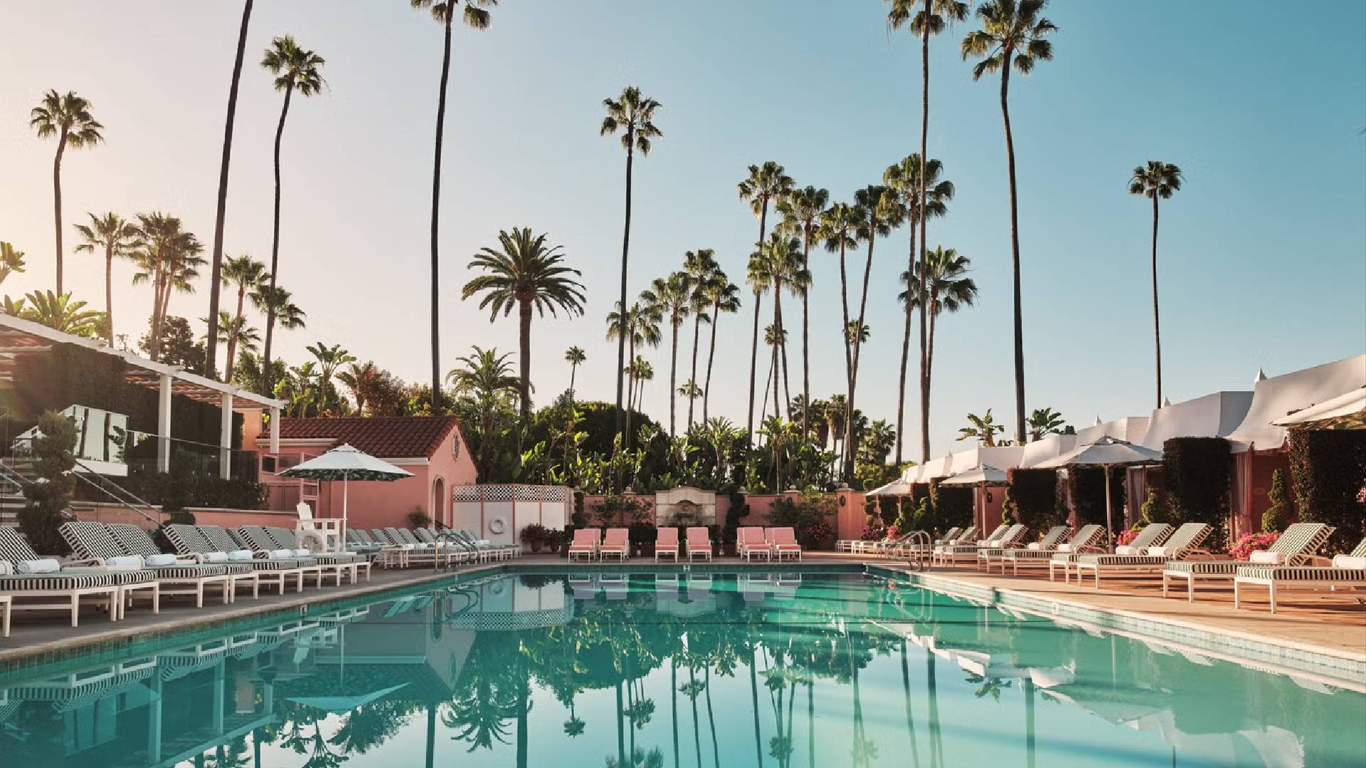 Strălucire, bârfe și tragedii – Viața aurită a unui hotel legendar ...