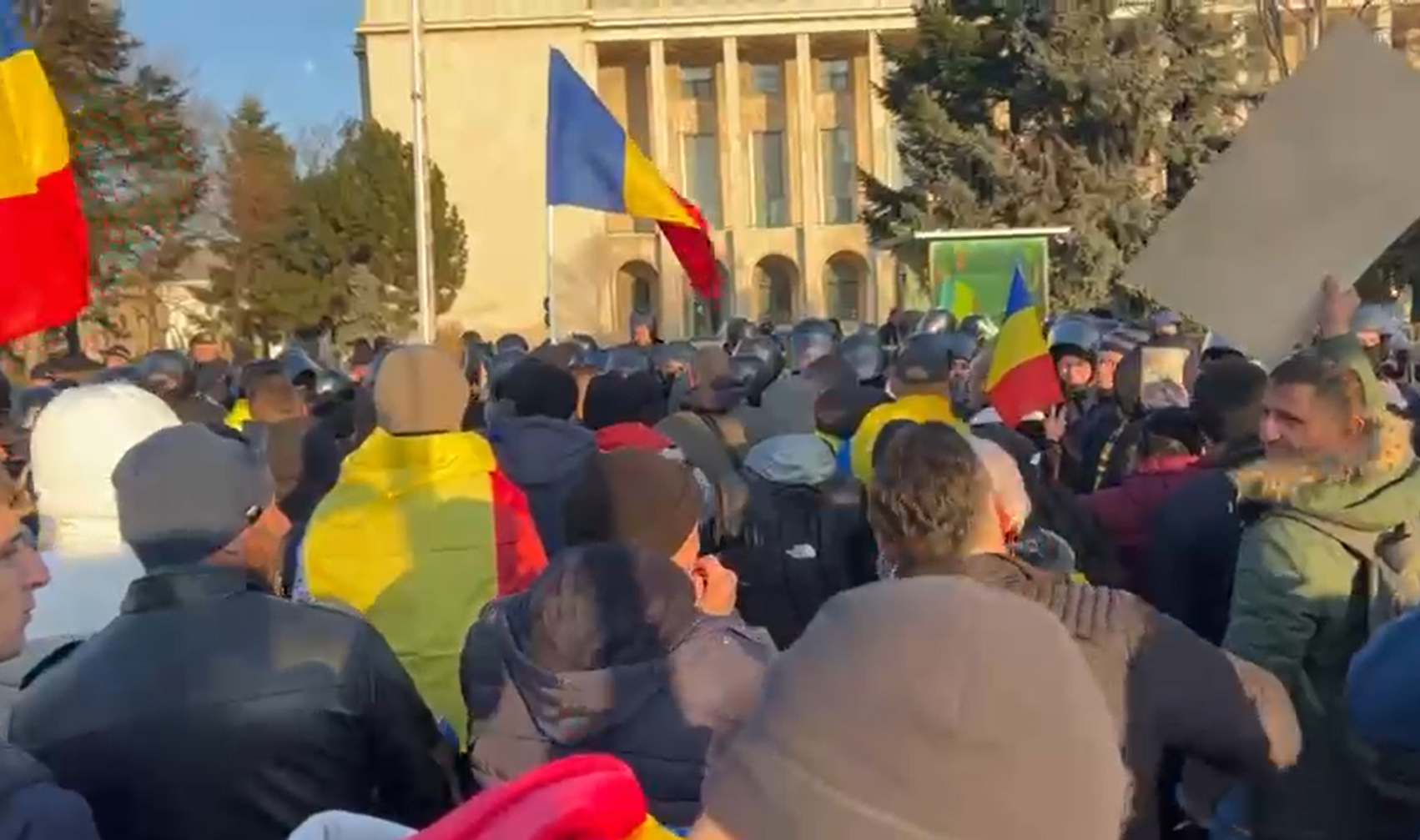 Protestul din Piața Victoriei - de la boicotul supermarketurilor la ...