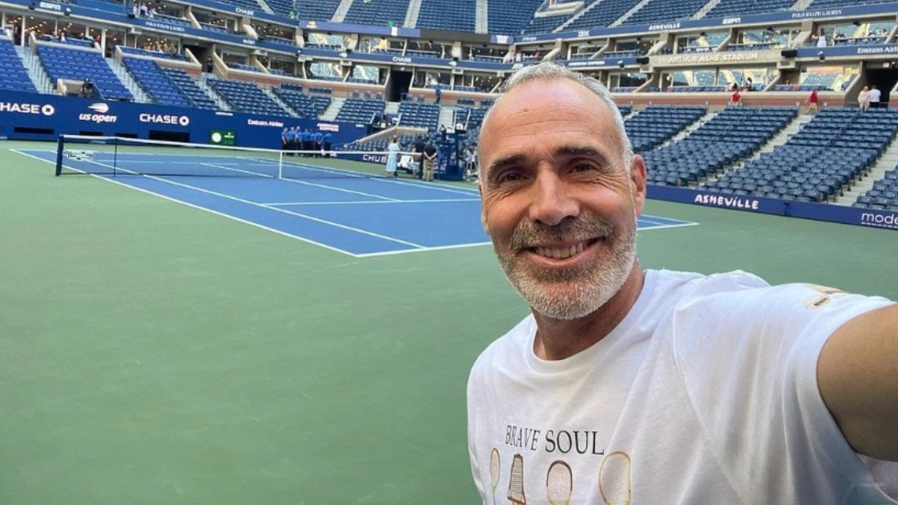 Simona Halep îi lipsește lui Alex Corretja