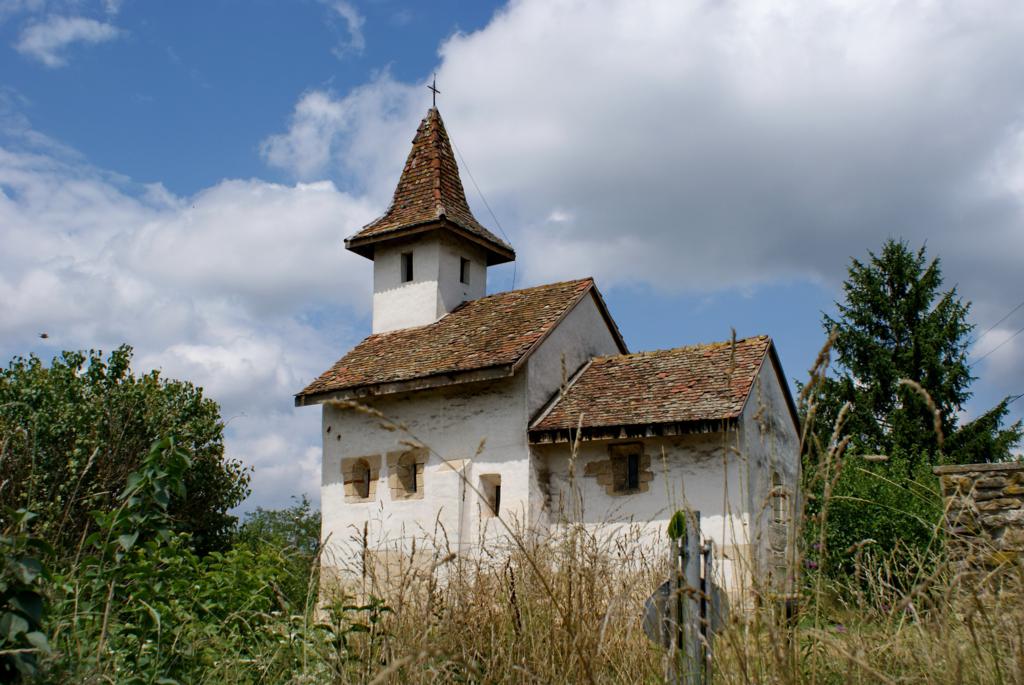 Cea mai veche biserică din România: se află într-un oraș mic, dar cu o ...
