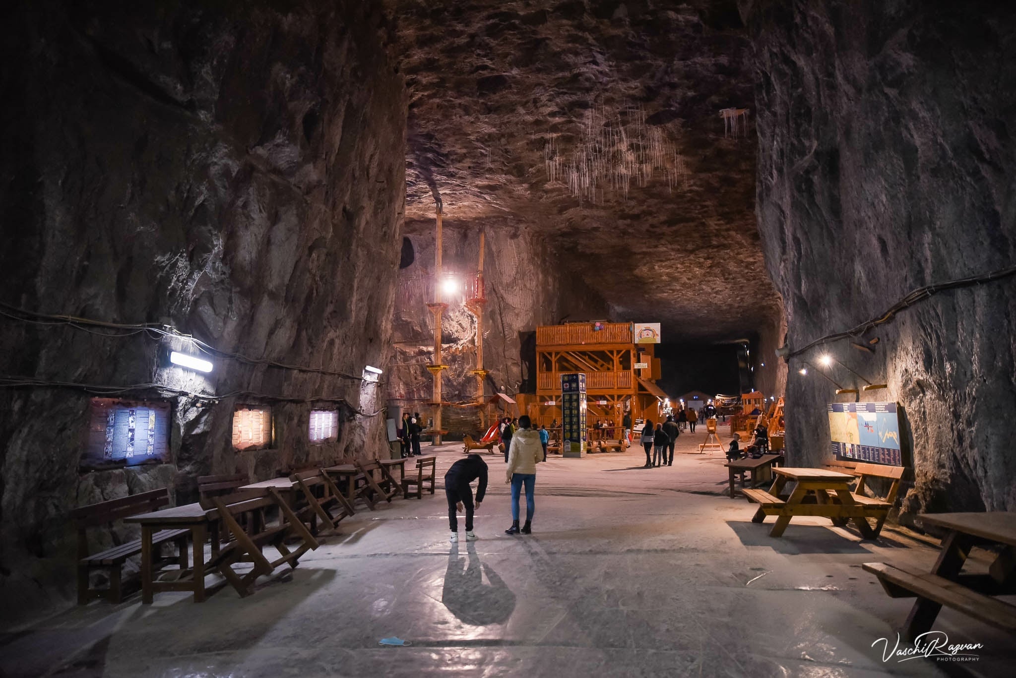 Salina Praid, sub amenințarea apelor. Viitura Corundului forțează ...