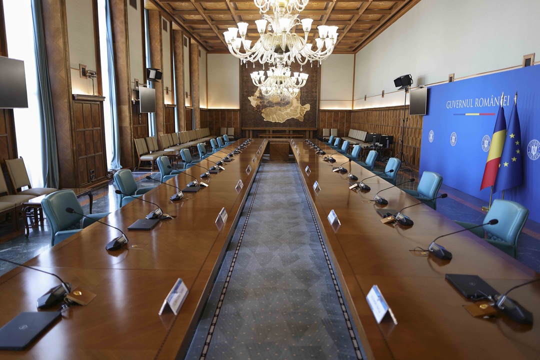 Programul de guvernare prevede tăieri masive