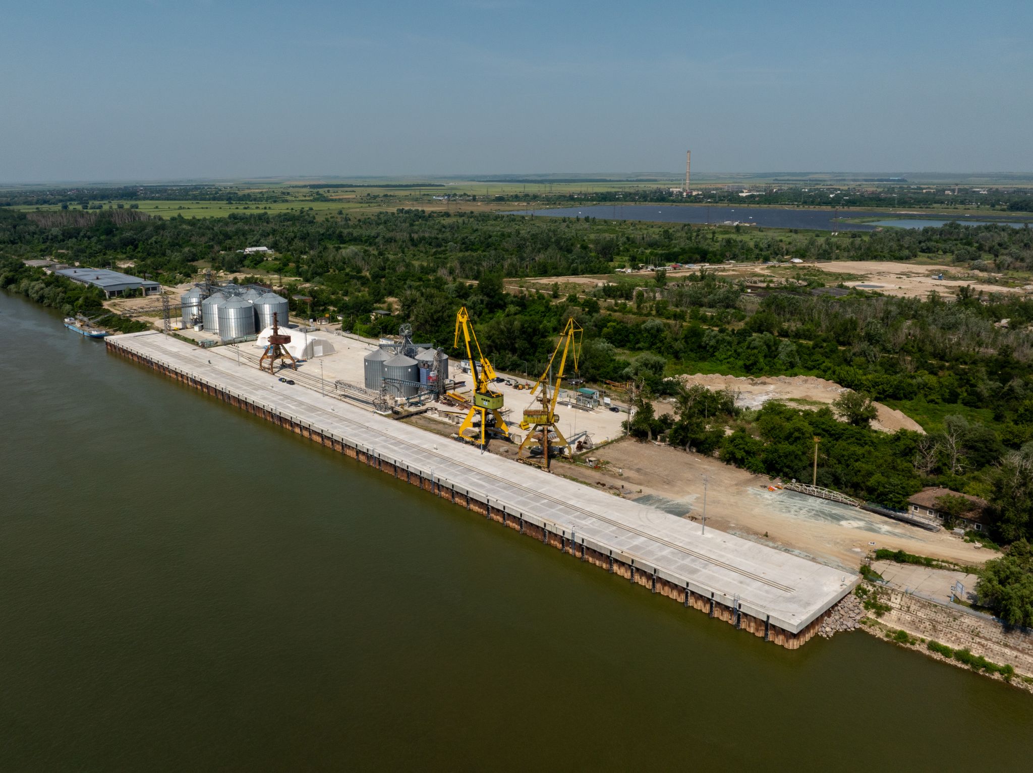 Un port important de la Dunăre a fost reconstruit și e gata de predare!