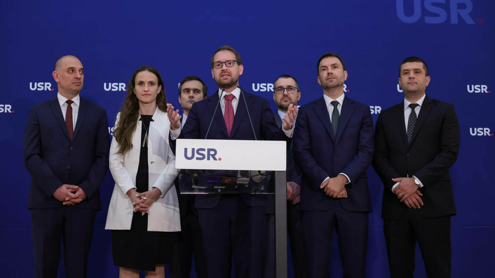 A început scandalul în coaliția de guvernare. USR vrea posturi