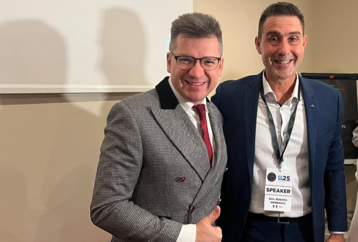 Mihai Neamțu s-a prezentat drept „legionar român” la un summit ...