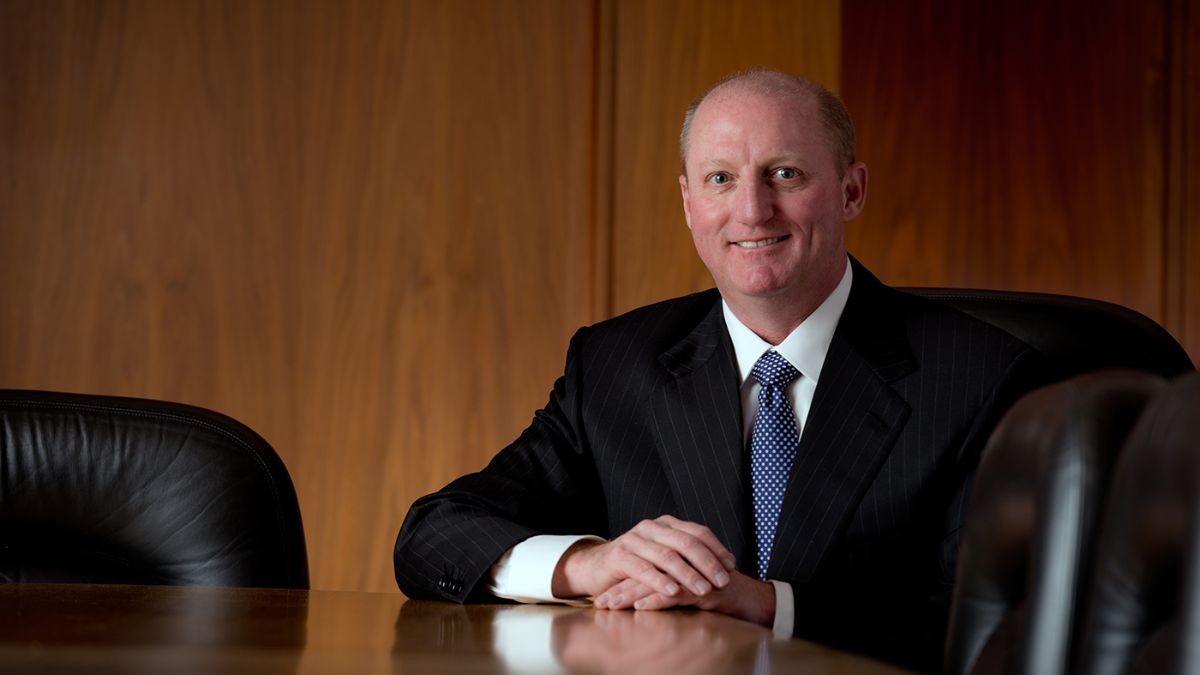 Cine este Greg Abel, omul ales să conducă imperiul lui Warren Buffet