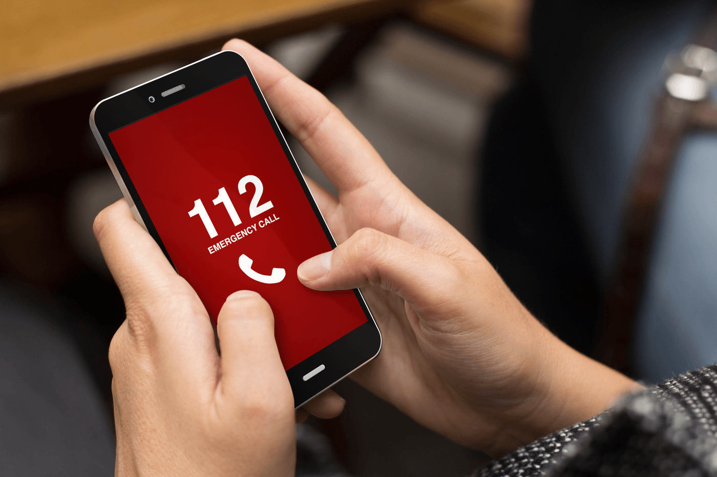 Apel video la 112, disponibil în România